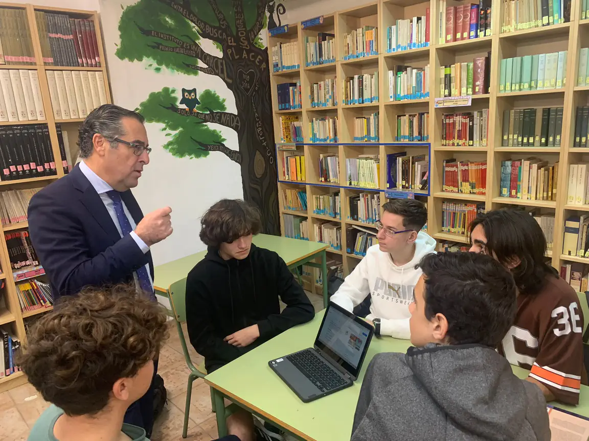 Briones destaca el impacto positivo del nuevo currículo andaluz y su ...